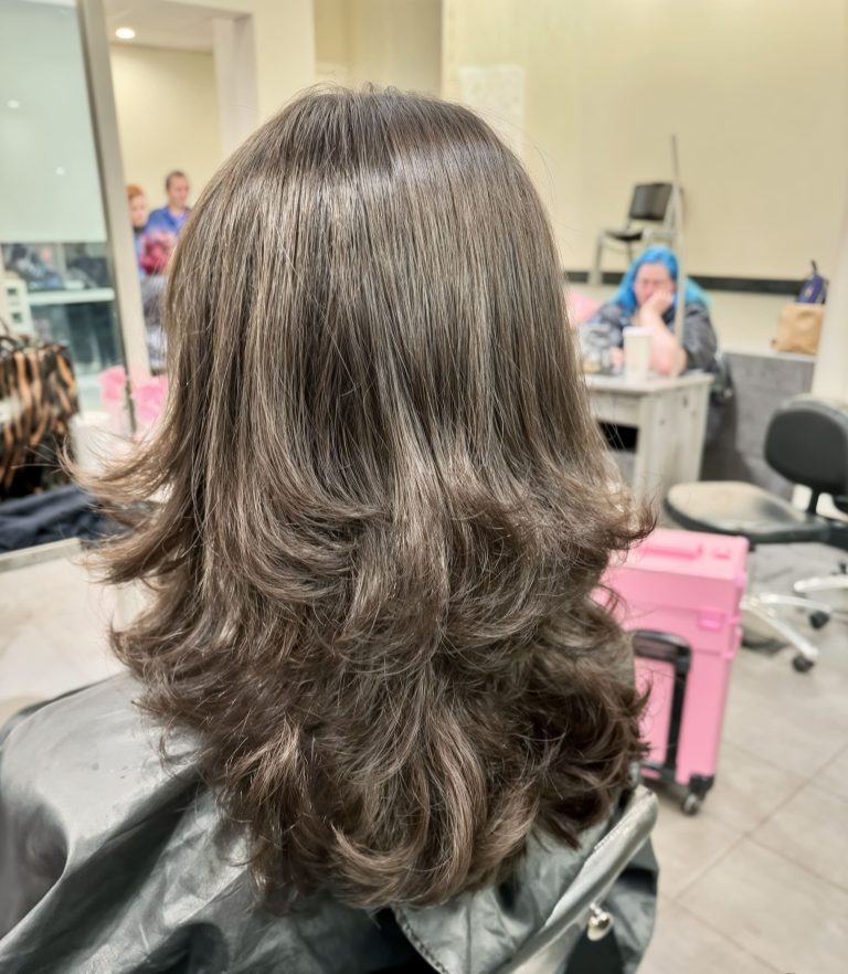 36 Medium Length Haircut with Layers Ideas: Inspiring Looks for Your ...