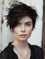 28 Funky Pixie Cut Ideas: A Blend of Edginess and Sophistication
