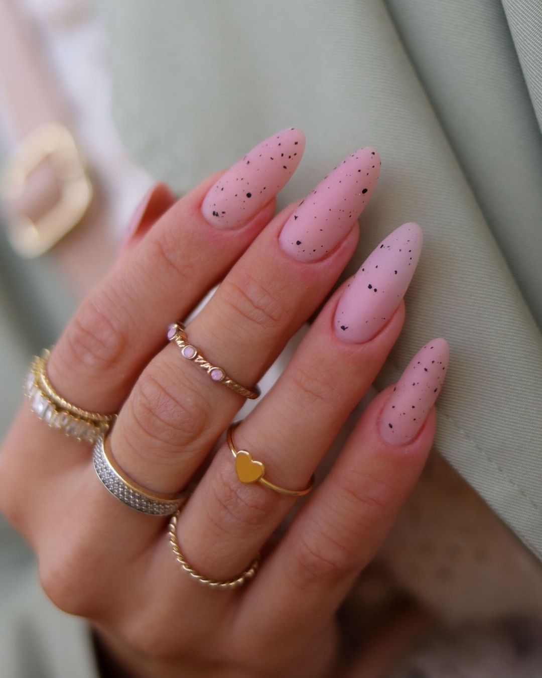 54 Charming Pink Nails: From Soft to Neon