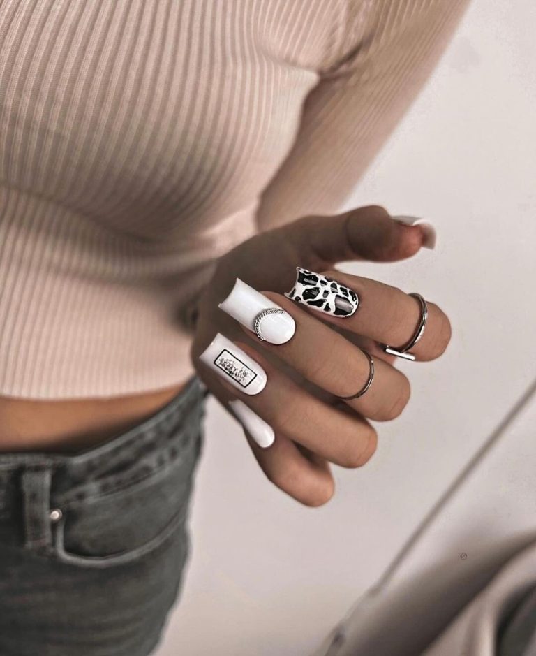 44 Captivating White Nail Designs to Elevate Your Manicure Game
