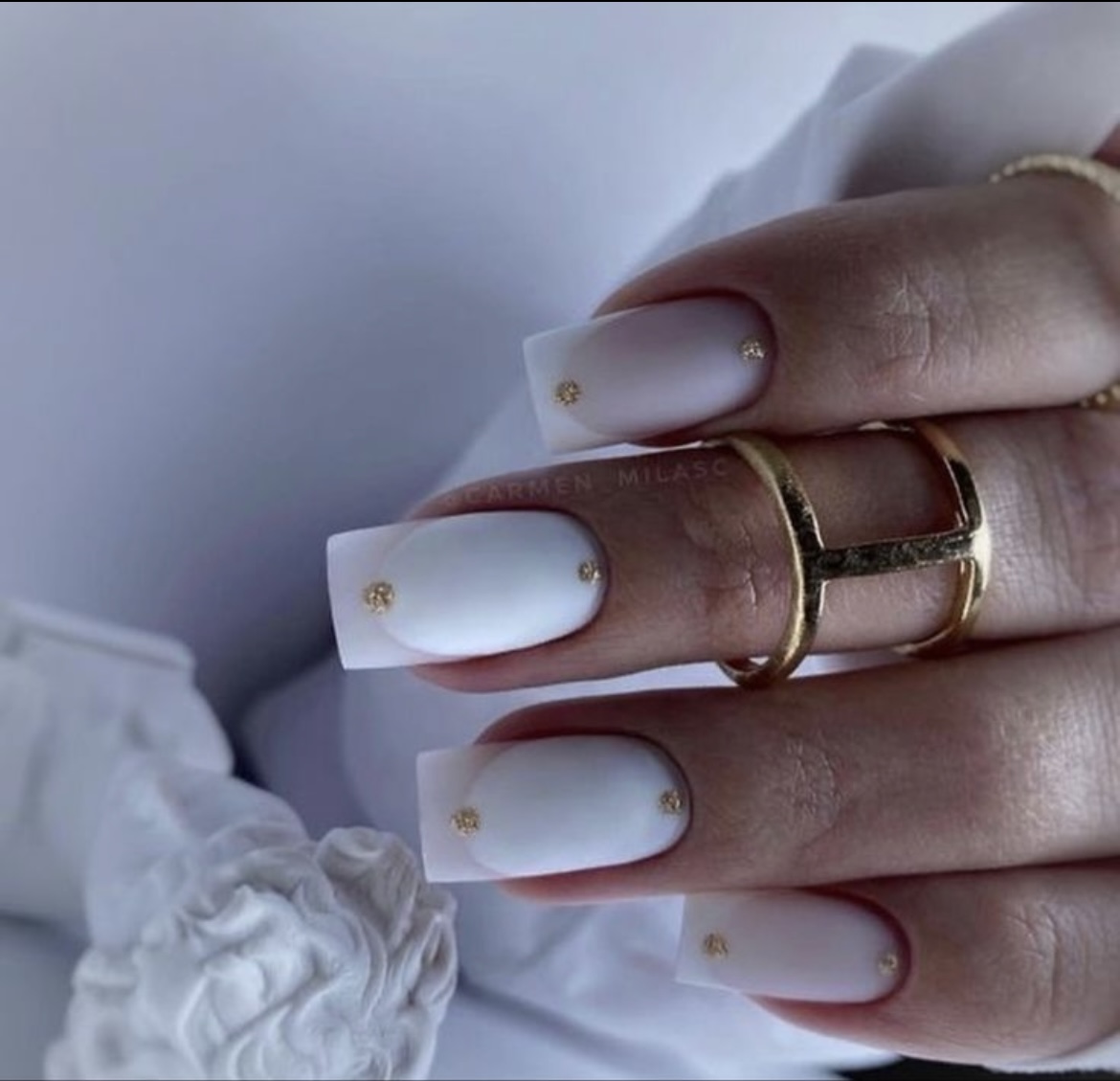 44 Captivating White Nail Designs to Elevate Your Manicure Game