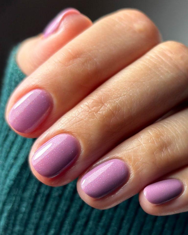 35 April Nails Colors 2024: A Guide to Vibrant and Trendy Styles