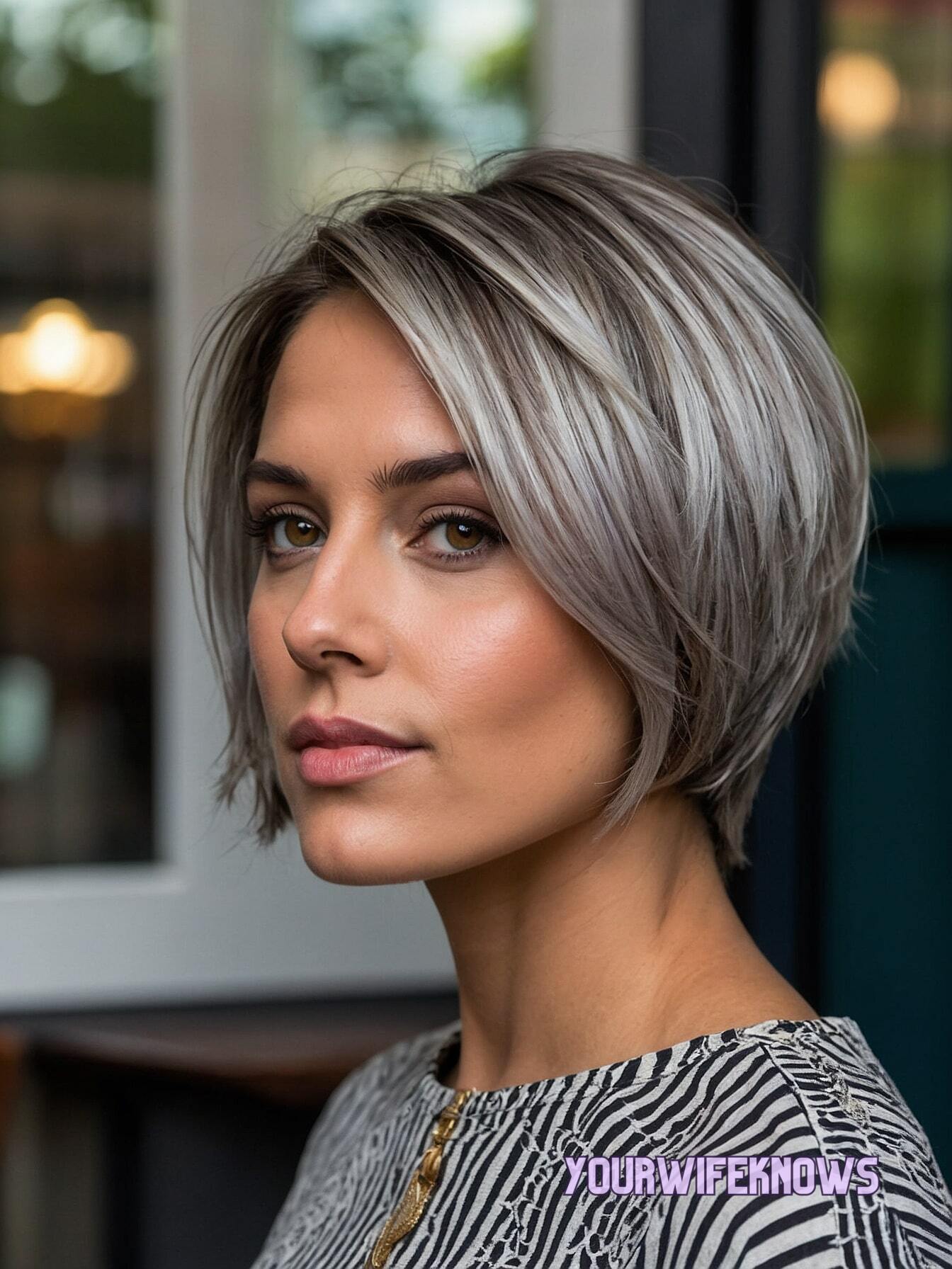 24 Stylish Shoulder-Length Haircuts to Refresh Your Look This Summer
