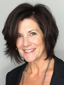 34 Chic Shag Haircuts to Elevate Style for Women Over 50!